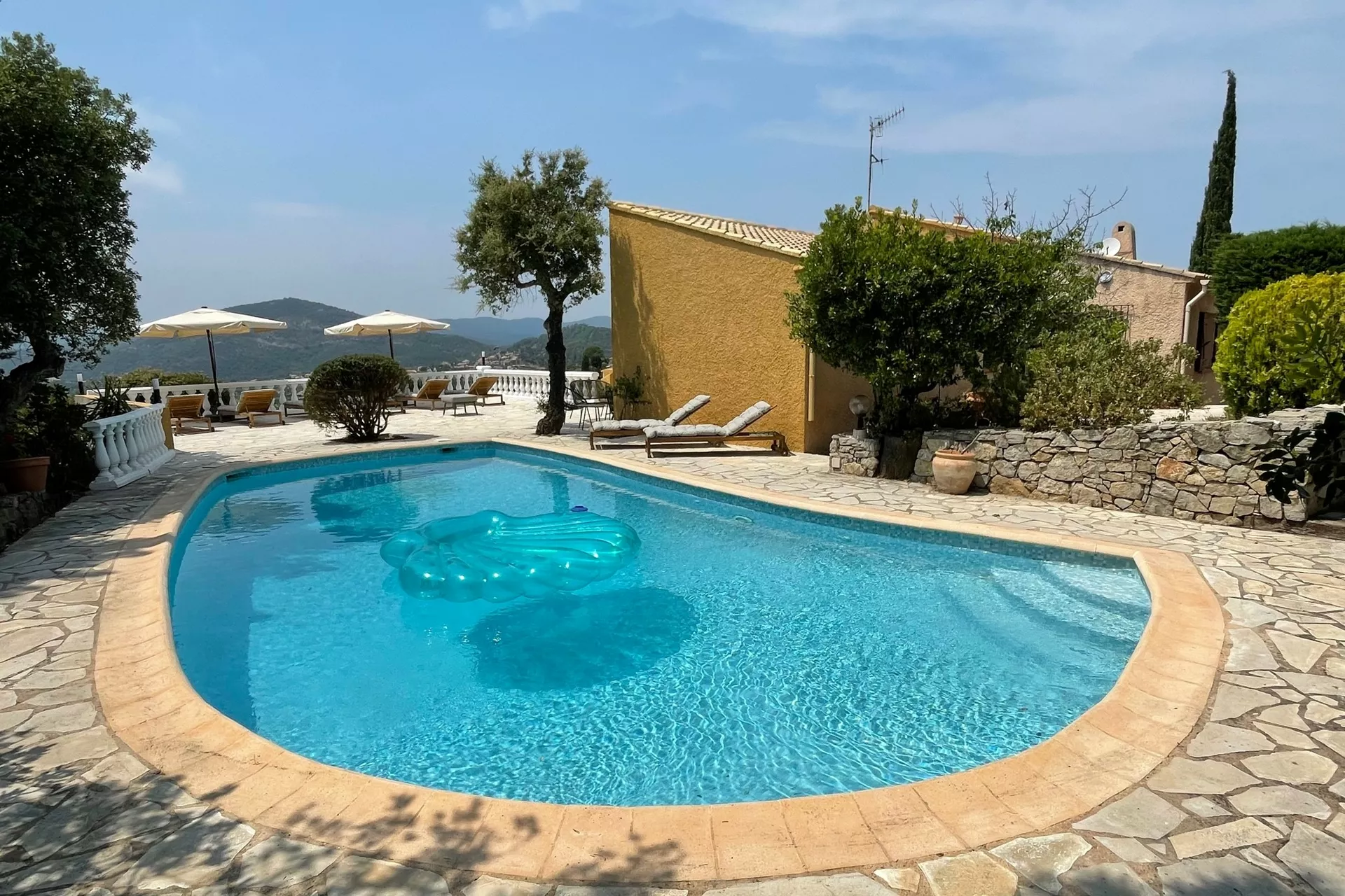 View holiday home Alexandra in Var - Provence-Alpes-Côte d'Azur | Gites